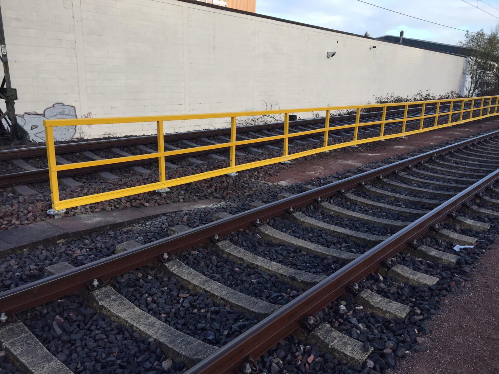 Deutsche Bahn Handrail System - Anchor Systems